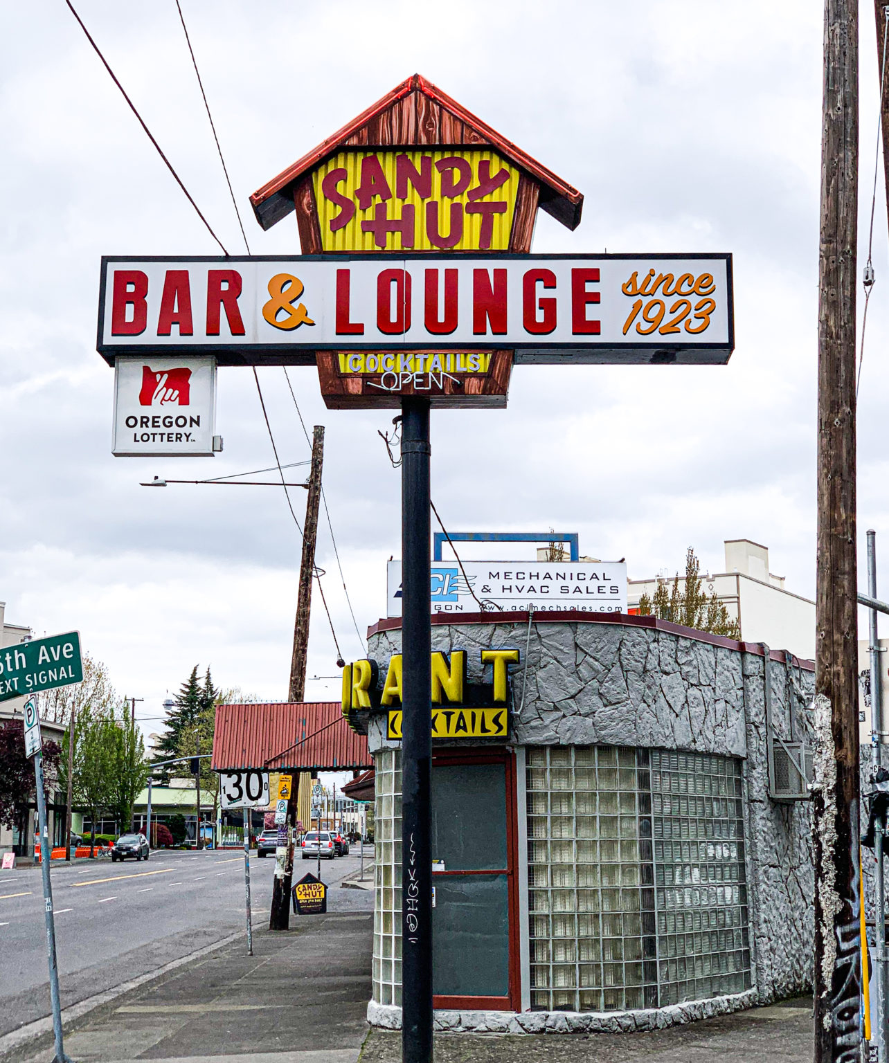 The Yamhill Pub – Portland Dive Bars