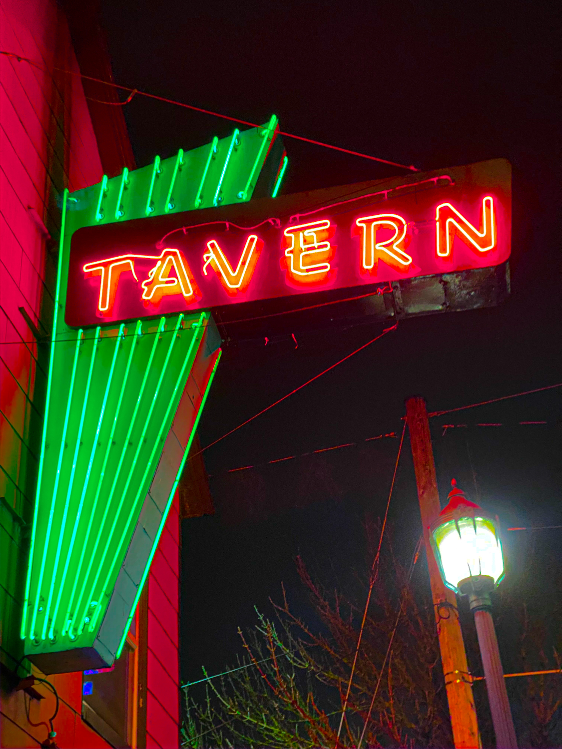 Portland Dive Bars - Just Something About a Dive Bar