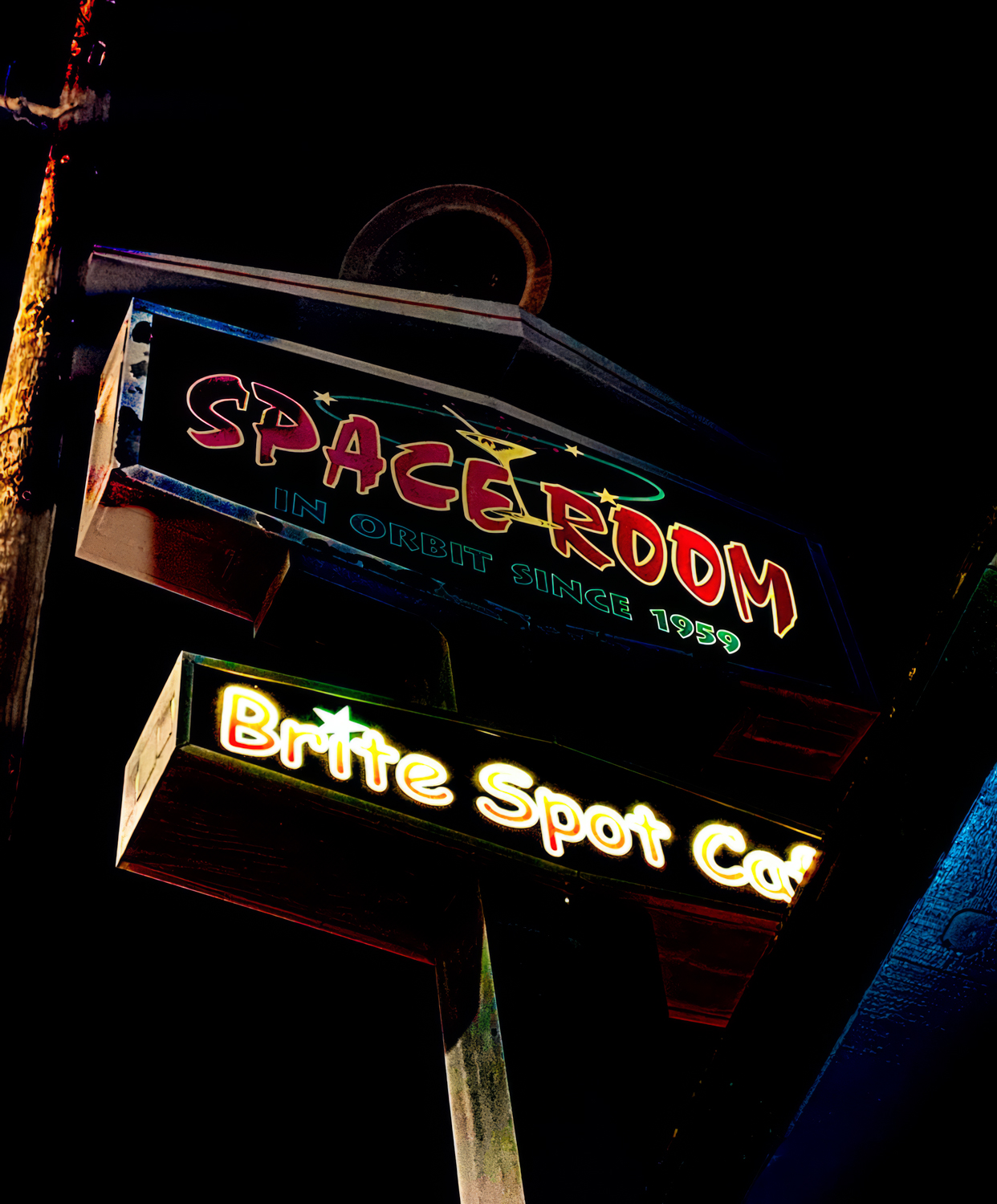 Space Room Lounge and Genie's Too - Portland Dive Bars